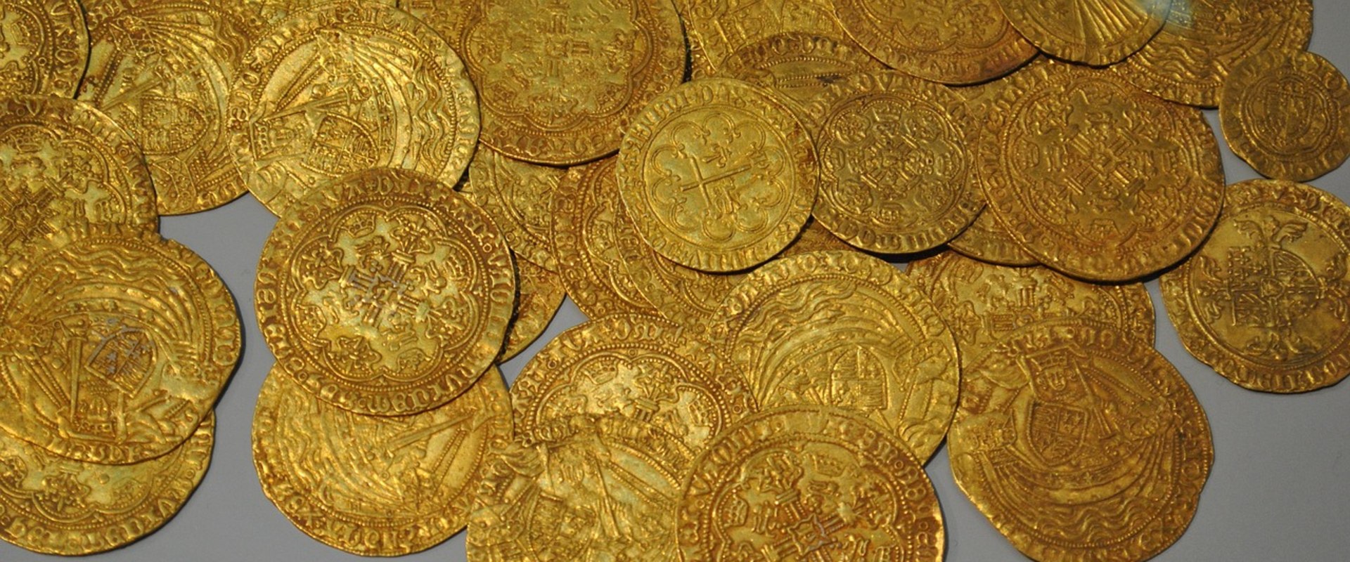 What is the meaning of gold money?